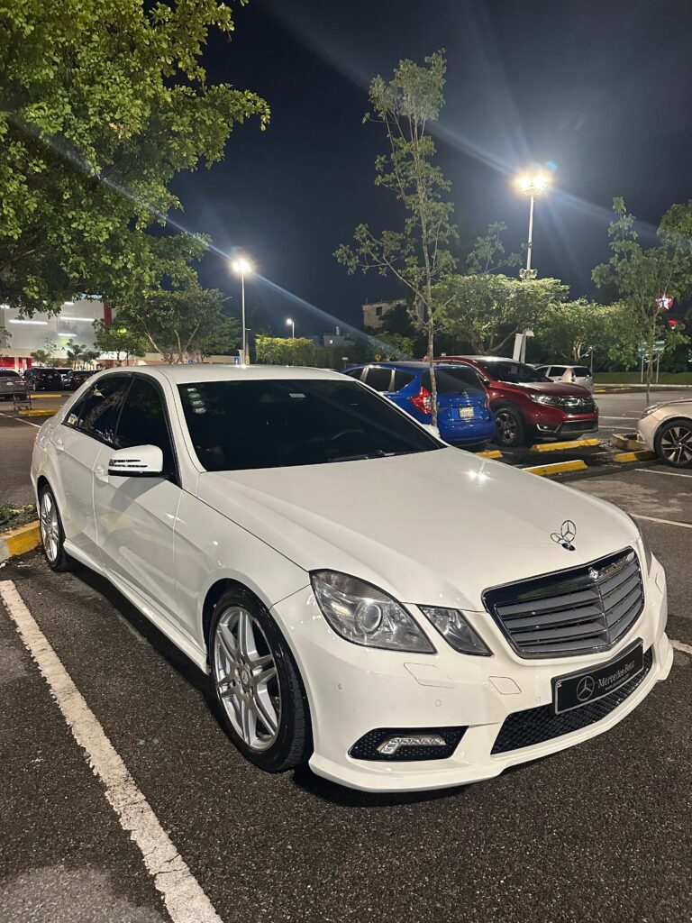 Mercedes-Benz Clase E E300 2011 - Solo Conocedores